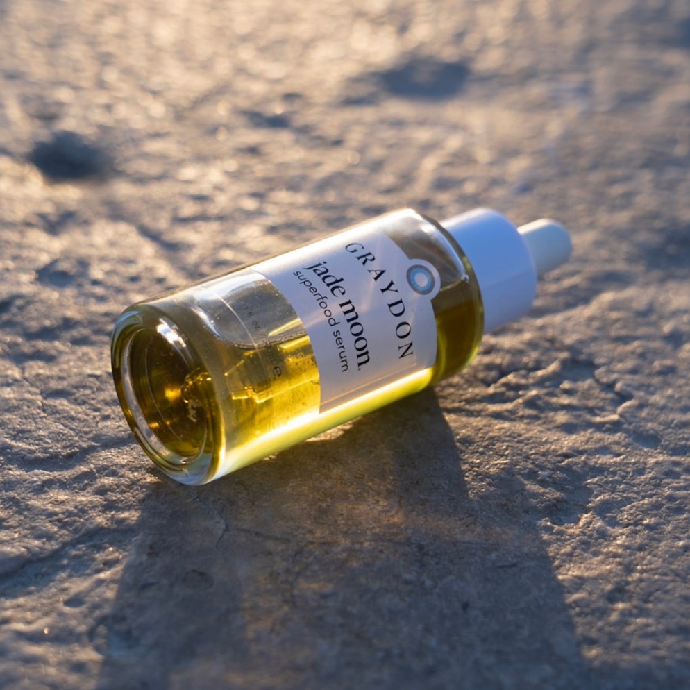 Does Drinking Water Help Dry Skin? — Graydon Skincare